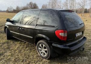 Melns Chrysler Voyager 2007 Jelgava, ar dzinēja tilpumu 2.80 L un nobraukumu 263 tūkst. km par 1000 €, foto 5 vietnē AUTOMOTO.COM.LV