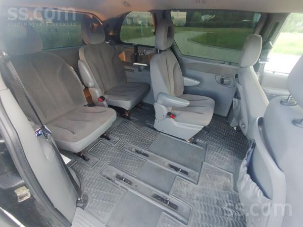 Melns Chrysler Voyager 2007 Rīga, ar dzinēja tilpumu 2.80 L un nobraukumu 264 tūkst. km par 3250 €, foto 7 vietnē AUTOMOTO.COM.LV