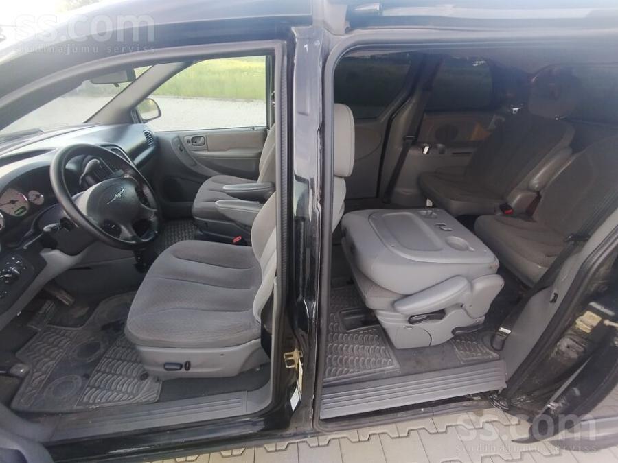 Черный Крайслер Вояджер 2007 в Рига, объемом двигателя 2.80 л и пробегом 264 тыс. км за 2950 €, фото 15 на AUTOMOTO.COM.LV