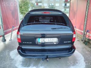 Black Chrysler Voyager 2007 in Rezekne, with an engine capacity of 2.80 L and mileage of 388 thousand km for 2700 €, photo 5 on AUTOMOTO.COM.LV