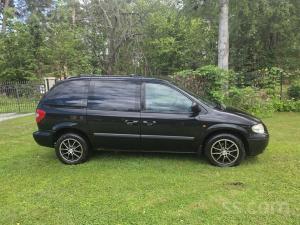 Black Chrysler Voyager 2008 in Jurmala, with an engine capacity of 2.80 L and mileage of 139 thousand km for 2680 €, photo  on AUTOMOTO.COM.LV