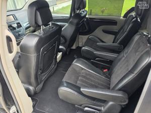Black Chrysler Voyager 2014 in Silute, with an engine capacity of 2.80 L and mileage of 276 thousand km for 5900 €, photo 16 on AUTOMOTO.COM.LV