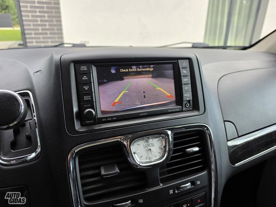 Black Chrysler Voyager 2014 in Silute, with an engine capacity of 2.80 L and mileage of 276 thousand km for 5900 €, photo 30 on AUTOMOTO.COM.LV