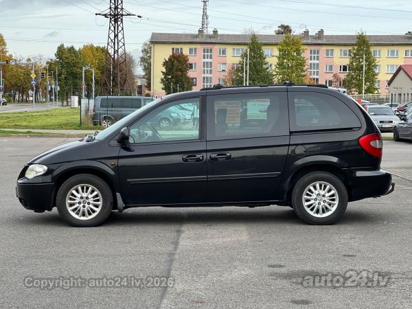 Melns Chrysler Voyager 2005 Narva, ar dzinēja tilpumu 2.80 L un nobraukumu 283 tūkst. km par 1499 €, foto 1 vietnē AUTOMOTO.COM.LV