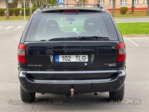 Melns Chrysler Voyager 2005 Narva, ar dzinēja tilpumu 2.80 L un nobraukumu 283 tūkst. km par 1499 €, foto 3 vietnē AUTOMOTO.COM.LV
