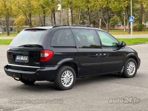 Melns Chrysler Voyager 2005 Narva, ar dzinēja tilpumu 2.80 L un nobraukumu 283 tūkst. km par 1499 €, foto 4 vietnē AUTOMOTO.COM.LV