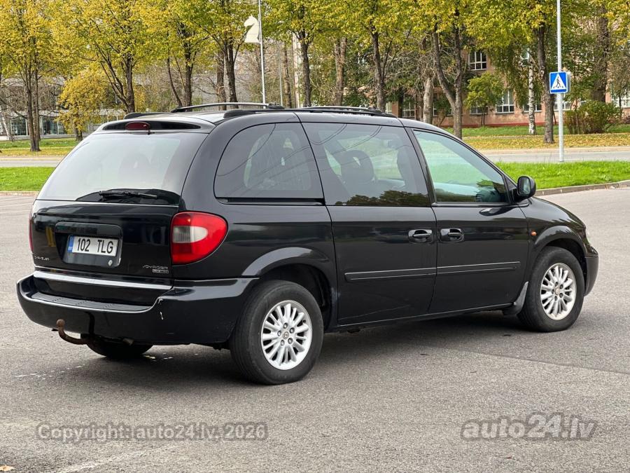 Melns Chrysler Voyager 2005 Narva, ar dzinēja tilpumu 2.80 L un nobraukumu 283 tūkst. km par 1499 €, foto 4 vietnē AUTOMOTO.COM.LV