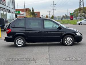 Melns Chrysler Voyager 2005 Narva, ar dzinēja tilpumu 2.80 L un nobraukumu 283 tūkst. km par 1499 €, foto 5 vietnē AUTOMOTO.COM.LV