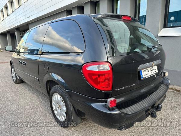 Melns Chrysler Voyager 2007 Tallina, ar dzinēja tilpumu 3.30 L un nobraukumu 139 tūkst. km par 1499 €, foto 6 vietnē AUTOMOTO.COM.LV