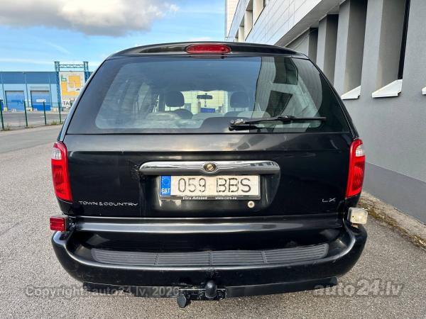 Melns Chrysler Voyager 2007 Tallina, ar dzinēja tilpumu 3.30 L un nobraukumu 139 tūkst. km par 1499 €, foto 7 vietnē AUTOMOTO.COM.LV