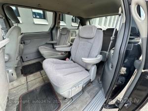 Black Chrysler Voyager 2007 in Tallinn, with an engine capacity of 3.30 L and mileage of 139 thousand km for 1499 €, photo 17 on AUTOMOTO.COM.LV