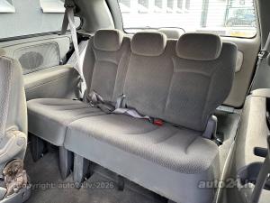Black Chrysler Voyager 2007 in Tallinn, with an engine capacity of 3.30 L and mileage of 139 thousand km for 1499 €, photo 18 on AUTOMOTO.COM.LV