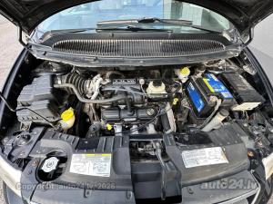 Black Chrysler Voyager 2007 in Tallinn, with an engine capacity of 3.30 L and mileage of 139 thousand km for 1499 €, photo 19 on AUTOMOTO.COM.LV