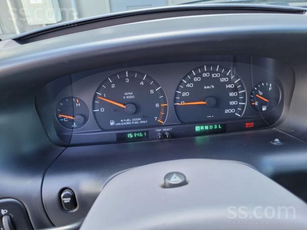 Blue Chrysler Voyager 2000 in Riga, with an engine capacity of 3.30 L and mileage of 151 thousand km for 2650 €, photo 8 on AUTOMOTO.COM.LV