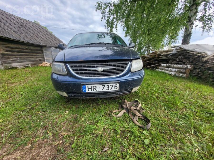 Zils Chrysler Voyager 2002 Ludza, ar dzinēja tilpumu 2.50 L un nobraukumu 0 tūkst. km par 990 €, foto 8 vietnē AUTOMOTO.COM.LV