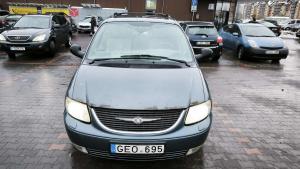 Blue Chrysler Voyager 2002 in Vilnius, with an engine capacity of 2.50 L and mileage of 372 thousand km for 1300 €, photo 6 on AUTOMOTO.COM.LV