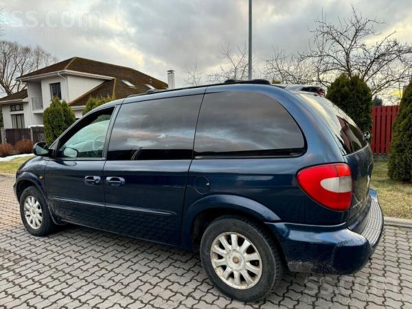 Blue Chrysler Voyager 2002 in Riga, with an engine capacity of 2.50 L and mileage of 0 thousand km for 990 €, photo 2 on AUTOMOTO.COM.LV