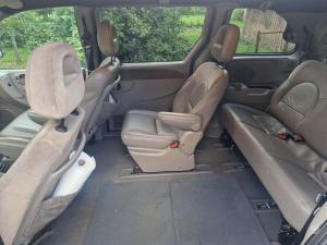 Zils Chrysler Voyager 2002 Plungė, ar dzinēja tilpumu 2.50 L un nobraukumu 334 tūkst. km par 1150 €, foto 6 vietnē AUTOMOTO.COM.LV