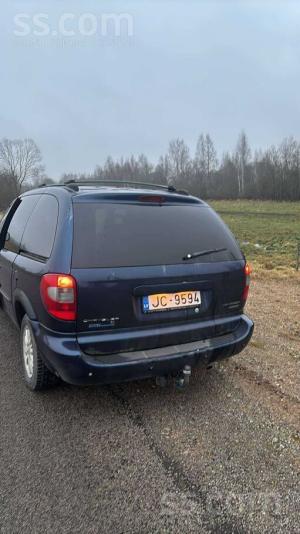 Zils Chrysler Voyager 2003 Balvi, ar dzinēja tilpumu 2.50 L un nobraukumu 328 tūkst. km par 1050 €, foto 3 vietnē AUTOMOTO.COM.LV