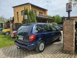 Zils Chrysler Voyager 2005 Ogre, ar dzinēja tilpumu 3.30 L un nobraukumu 285 tūkst. km par 2500 €, foto 5 vietnē AUTOMOTO.COM.LV