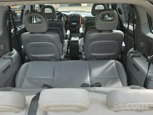Zils Chrysler Voyager 2005 Ogre, ar dzinēja tilpumu 3.30 L un nobraukumu 285 tūkst. km par 2500 €, foto 10 vietnē AUTOMOTO.COM.LV