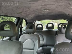 Zils Chrysler Voyager 2005 Ogre, ar dzinēja tilpumu 3.30 L un nobraukumu 285 tūkst. km par 2500 €, foto 11 vietnē AUTOMOTO.COM.LV