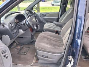 Zils Chrysler Voyager 2005 Kauņa, ar dzinēja tilpumu 3.30 L un nobraukumu 400 tūkst. km par 1500 €, foto 8 vietnē AUTOMOTO.COM.LV