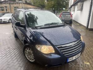 Синий Крайслер Вояджер 2005 в Рига, объемом двигателя 2.80 л и пробегом 298 тыс. км за 1600 €, фото  на AUTOMOTO.COM.LV