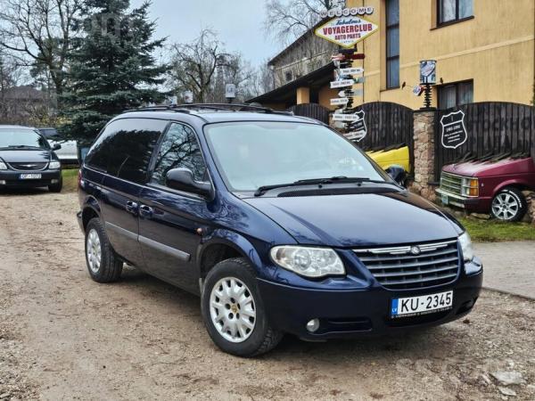 Blue Chrysler Voyager 2006 in Ogre, with an engine capacity of 3.30 L and mileage of 332 thousand km for 2500 €, photo 1 on AUTOMOTO.COM.LV