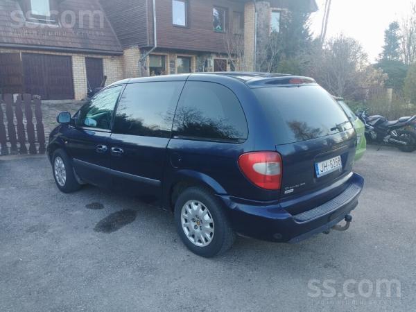 Blue Chrysler Voyager 2006 in Jelgava, with an engine capacity of 2.40 L and mileage of 0 thousand km for 700 €, photo 2 on AUTOMOTO.COM.LV