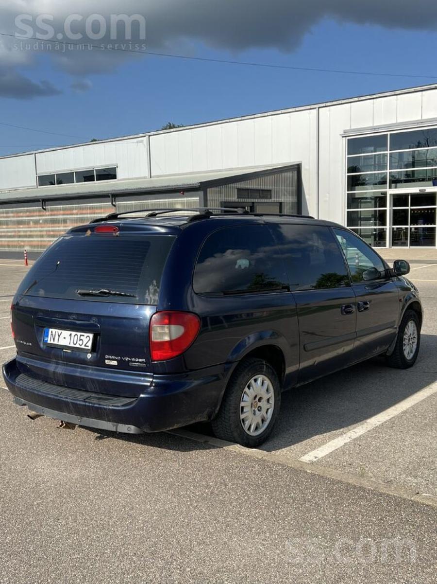 Zils Chrysler Voyager 2006 Rīga, ar dzinēja tilpumu 2.80 L un nobraukumu 601 tūkst. km par 1600 €, foto 3 vietnē AUTOMOTO.COM.LV