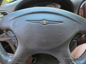 Zils Chrysler Voyager 2001 Tallina, ar dzinēja tilpumu 2.50 L un nobraukumu 337 tūkst. km par 2000 €, foto 15 vietnē AUTOMOTO.COM.LV