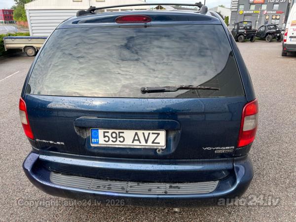 Zils Chrysler Voyager 2005 Tallina, ar dzinēja tilpumu 2.80 L un nobraukumu 230 tūkst. km par 999 €, foto 3 vietnē AUTOMOTO.COM.LV