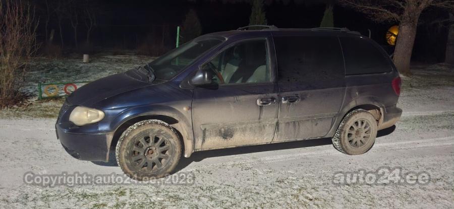 Blue Chrysler Voyager 2007 in Tallinn, with an engine capacity of 2.80 L and mileage of 222 thousand km for 850 €, photo 1 on AUTOMOTO.COM.LV