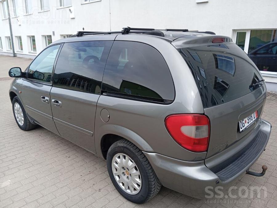 Brūns Chrysler Voyager 2006 Rīga, ar dzinēja tilpumu 2.80 L un nobraukumu 198 tūkst. km par 1995 €, foto 3 vietnē AUTOMOTO.COM.LV