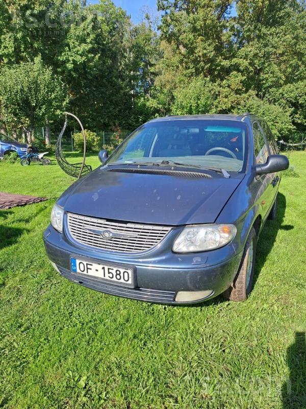Zaļš Chrysler Voyager 2001 Tukums, ar dzinēja tilpumu 2.50 L un nobraukumu 270 tūkst. km par 2600 €, foto 3 vietnē AUTOMOTO.COM.LV