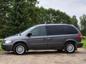 Pelēks Chrysler Voyager 2006 Preiļi, ar dzinēja tilpumu 2.50 L un nobraukumu 291 tūkst. km par 1790 €, foto 3 vietnē AUTOMOTO.COM.LV