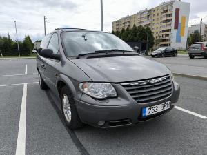 Pelēks Chrysler Voyager 2007 Tallina, ar dzinēja tilpumu 2.50 L un nobraukumu 216 tūkst. km par 1700 €, foto 8 vietnē AUTOMOTO.COM.LV