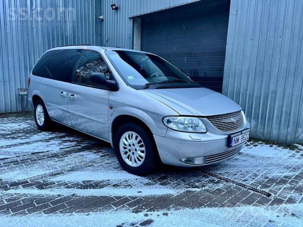 Grey Chrysler Voyager 2001 in Riga, with an engine capacity of 3.30 L and mileage of 366 thousand km for 3499 €, photo 3 on AUTOMOTO.COM.LV