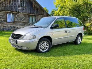 Grey Chrysler Voyager 2001 in Riga, with an engine capacity of 3.30 L and mileage of 372 thousand km for 5700 €, photo  on AUTOMOTO.COM.LV