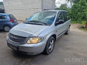 Grey Chrysler Voyager 2003 in Riga, with an engine capacity of 2.50 L and mileage of 288 thousand km for 900 €, photo  on AUTOMOTO.COM.LV