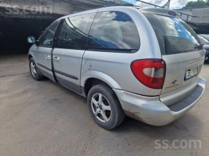 Pelēks Chrysler Voyager 2003 Rīga, ar dzinēja tilpumu 2.50 L un nobraukumu 288 tūkst. km par 900 €, foto 6 vietnē AUTOMOTO.COM.LV