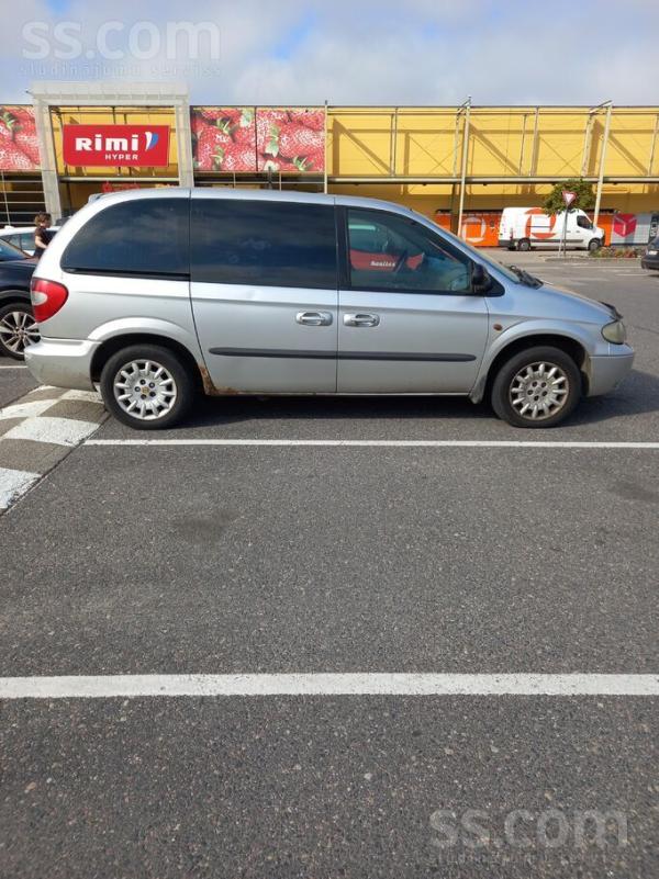 Pelēks Chrysler Voyager 2003 Rīga, ar dzinēja tilpumu 2.50 L un nobraukumu 0 tūkst. km par 600 €, foto 1 vietnē AUTOMOTO.COM.LV
