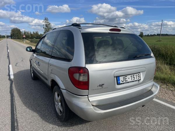 Pelēks Chrysler Voyager 2003 Rīga, ar dzinēja tilpumu 2.50 L un nobraukumu 288 tūkst. km par 1450 €, foto 5 vietnē AUTOMOTO.COM.LV