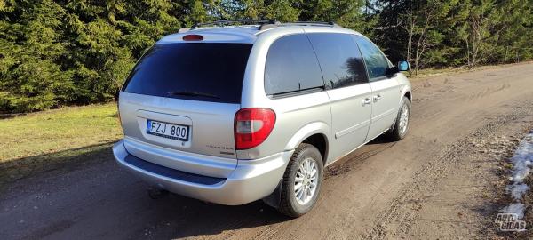 Pelēks Chrysler Voyager 2004 Marijampole, ar dzinēja tilpumu 2.80 L un nobraukumu 251 tūkst. km par 1150 €, foto 4 vietnē AUTOMOTO.COM.LV
