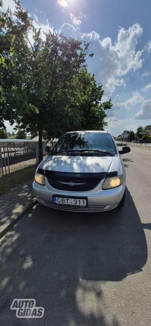 Pelēks Chrysler Voyager 2004 Telšiai, ar dzinēja tilpumu 2.40 L un nobraukumu 430 tūkst. km par 800 €, foto  vietnē AUTOMOTO.COM.LV