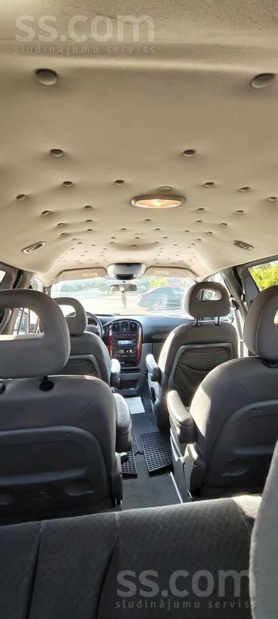 Pelēks Chrysler Voyager 2004 Saldus, ar dzinēja tilpumu 2.80 L un nobraukumu 244 tūkst. km par 1700 €, foto 11 vietnē AUTOMOTO.COM.LV