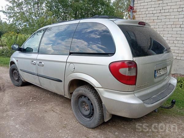 Grey Chrysler Voyager 2004 in Madona, with an engine capacity of 2.50 L and mileage of 430 thousand km for 1050 €, photo 3 on AUTOMOTO.COM.LV