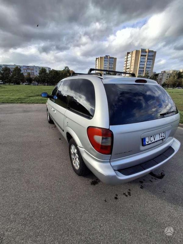 Pelēks Chrysler Voyager 2004 Šauļi, ar dzinēja tilpumu 2.78 L un nobraukumu 256 tūkst. km par 1300 €, foto 6 vietnē AUTOMOTO.COM.LV