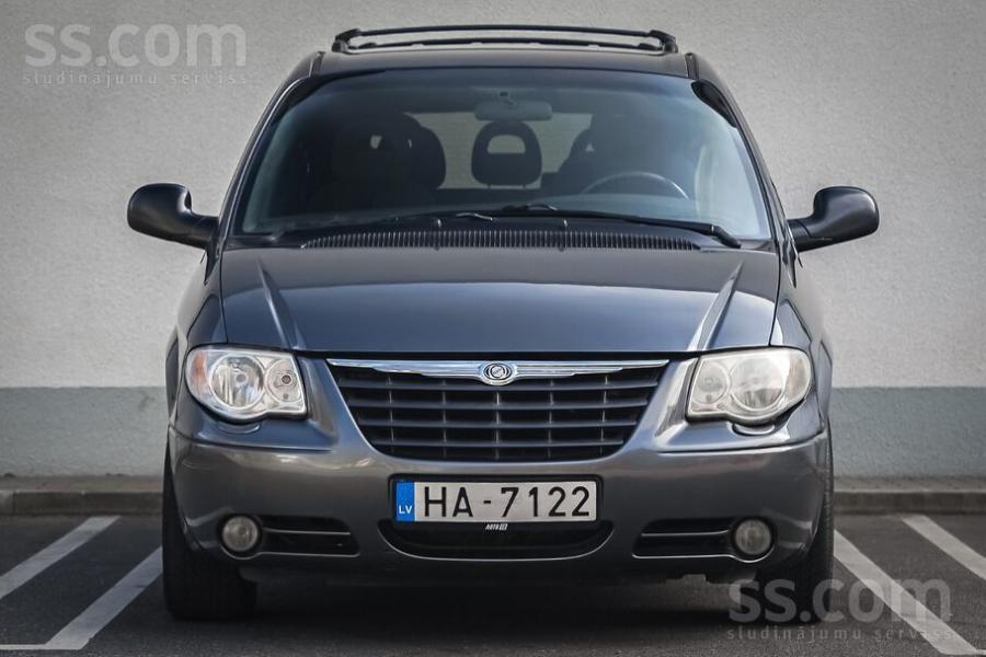 Pelēks Chrysler Voyager 2005 Rīga, ar dzinēja tilpumu 2.80 L un nobraukumu 0 tūkst. km par 2550 €, foto 3 vietnē AUTOMOTO.COM.LV